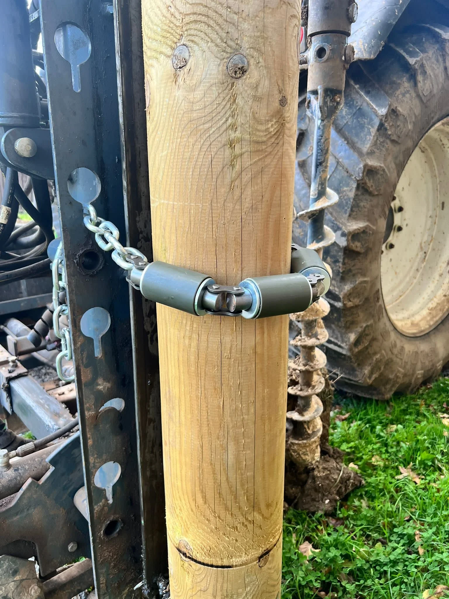 Bushpig Equipment | Fencing Spades, Tools, Netting Machines, FENCEQUIP ...