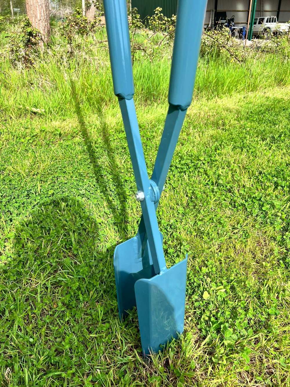 BUSHPIG Spades — Bushpig Equipment