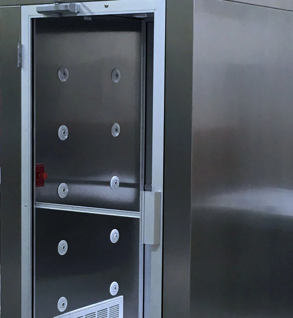 Cleanroom Air Shower Systems & Tunnels — CleanAir Solutions