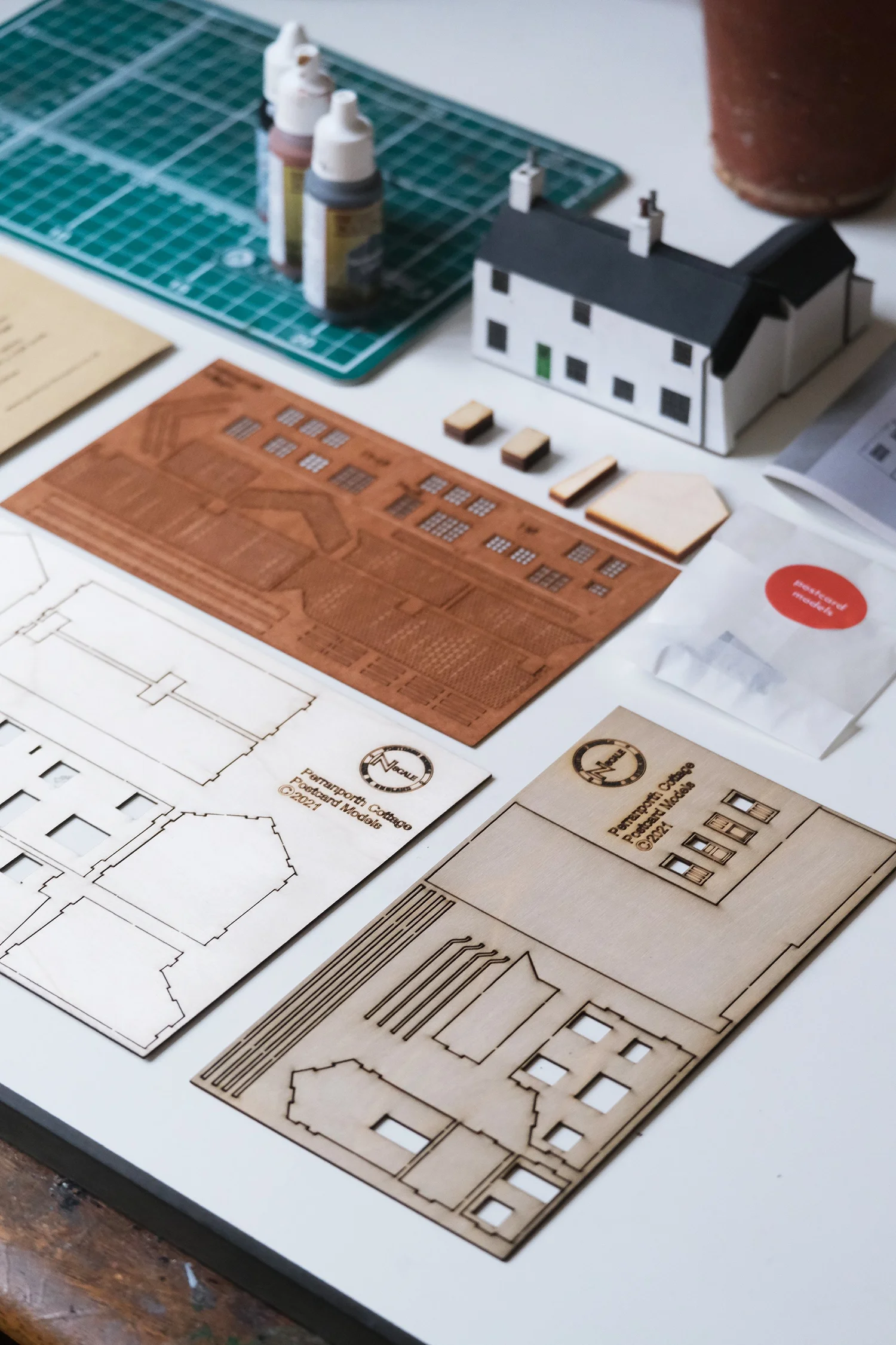 Prospect Cottage model kit — Postcard Models