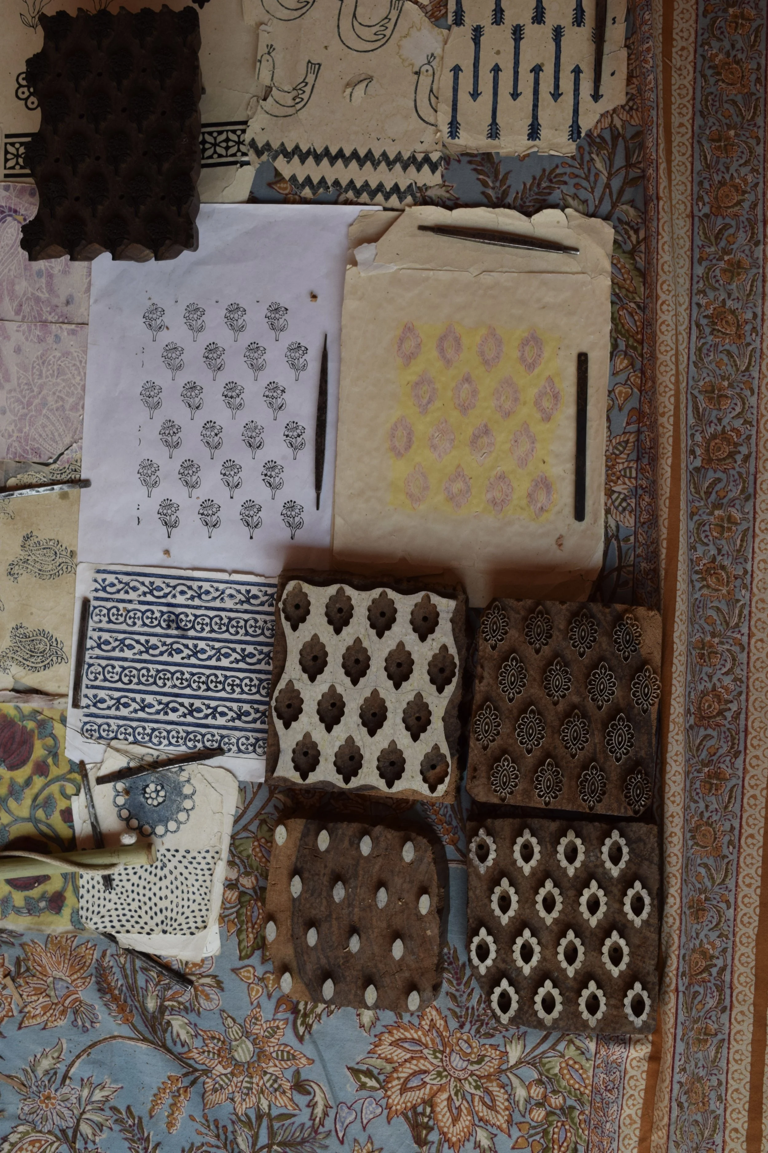 Mahala Textiles - Home - Traditionally printed linens, embroideries and ...