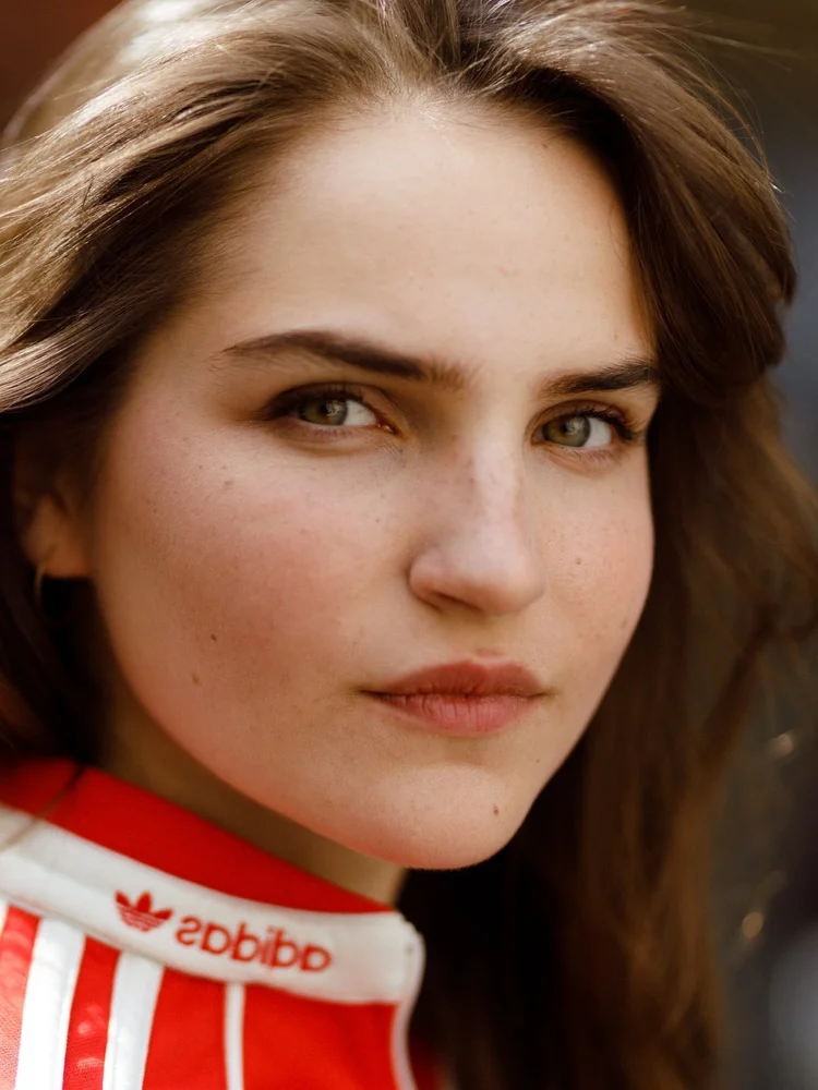 CLARA VOGT - Talent Republic Agency — Talent Republic