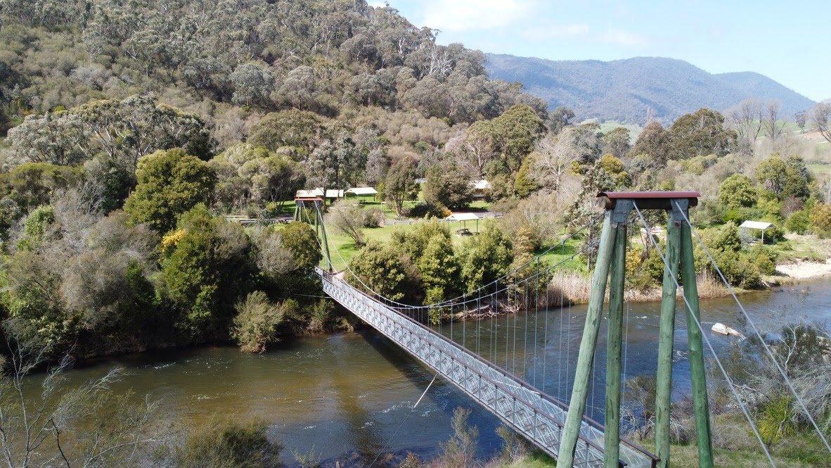 Thomas Boyd Trackhead — Hume + Hovell Track