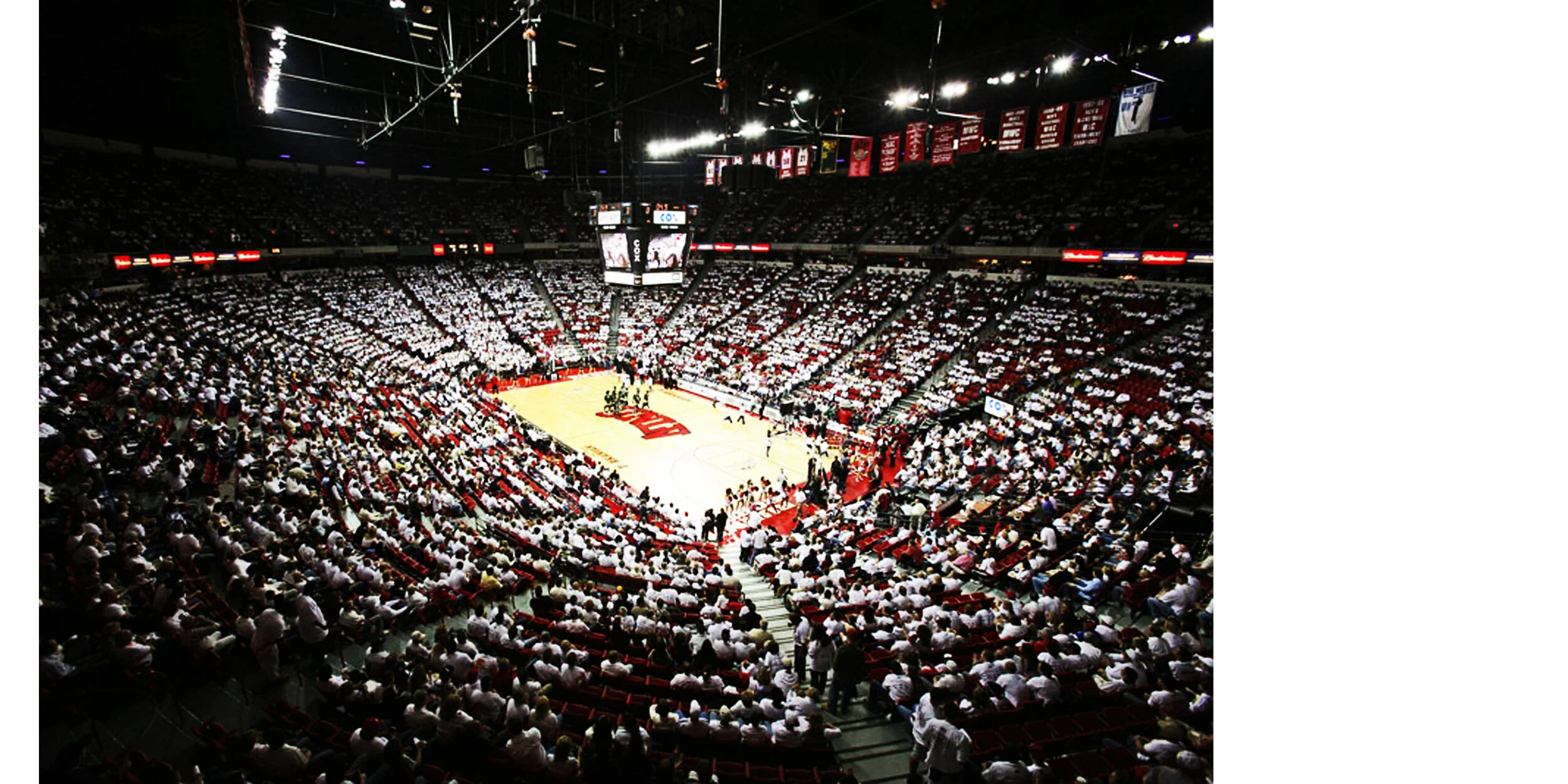 Institutional (UNLV Pavilion) — AHT Architects