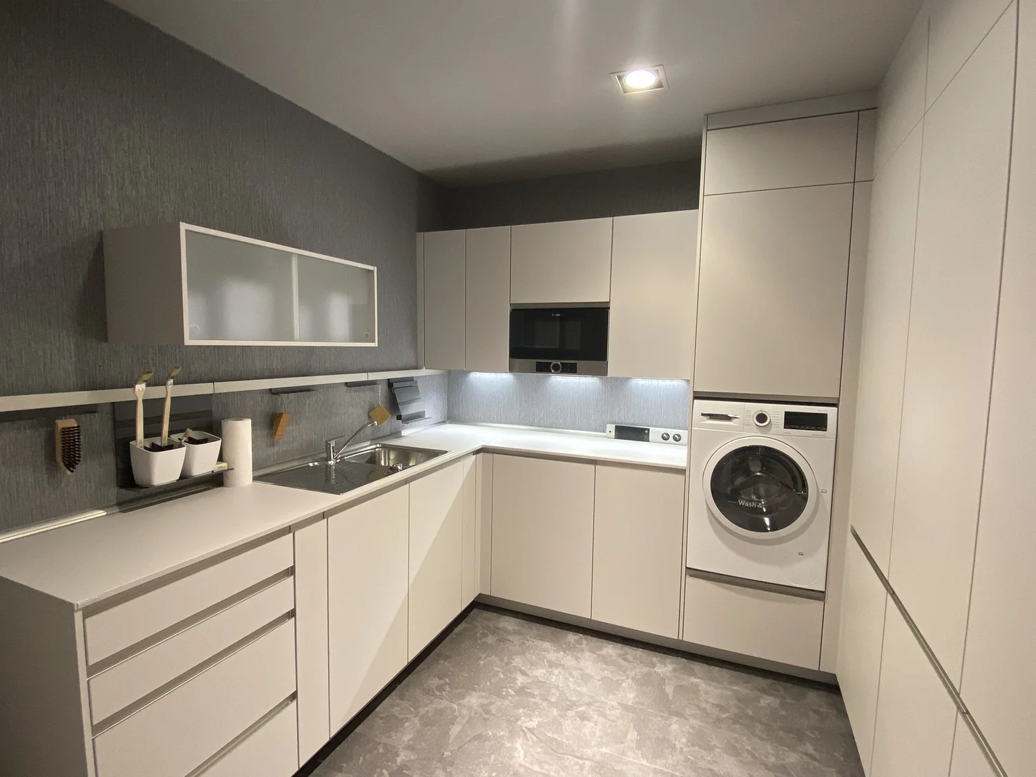 How to Make a Small Kitchen Look Bigger — Cwtch Haus