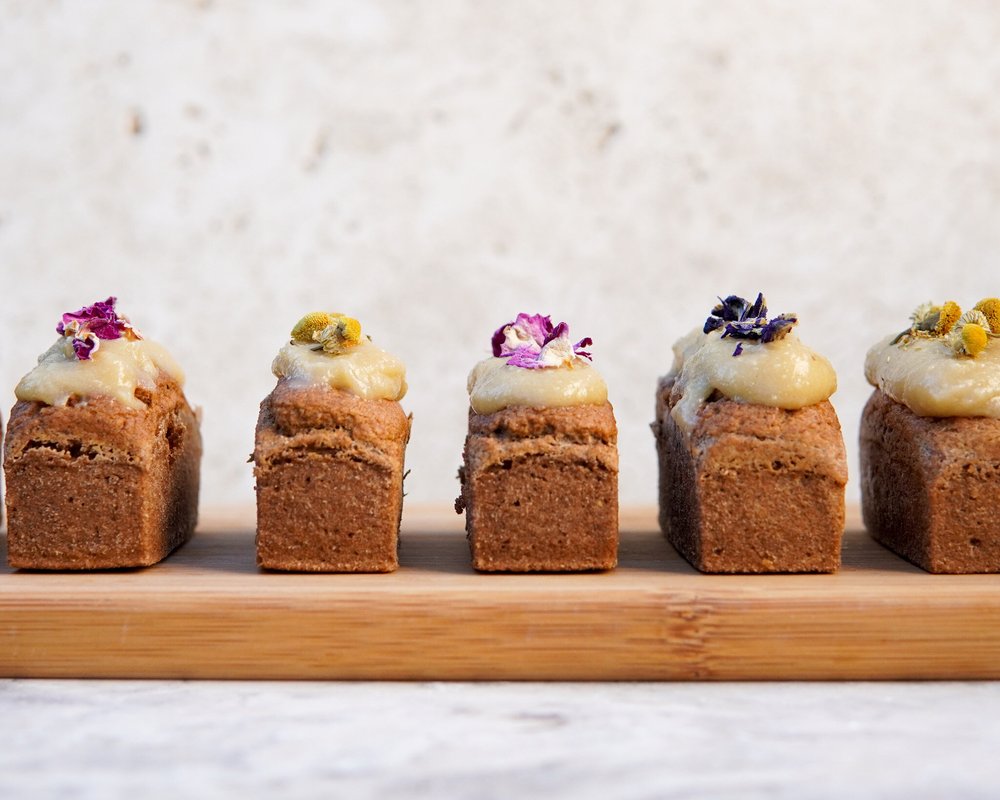Chai Tea Mini Cakes — Umoya Wellness