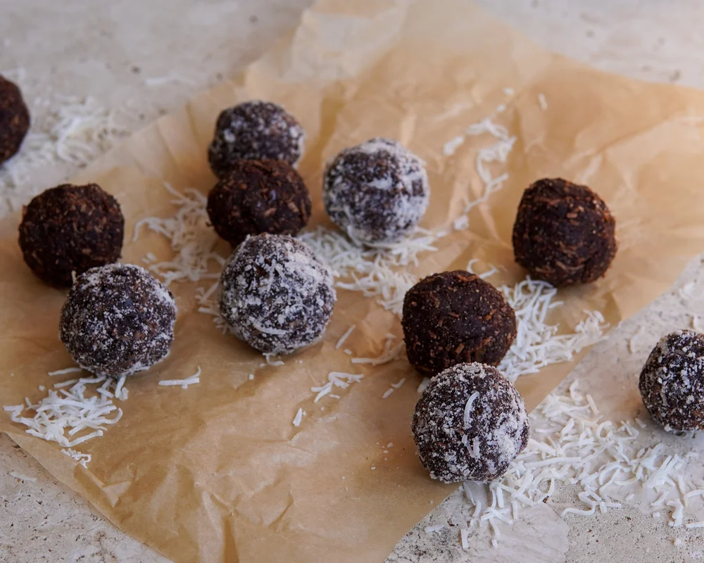 Lamington Bliss Balls — Umoya Wellness