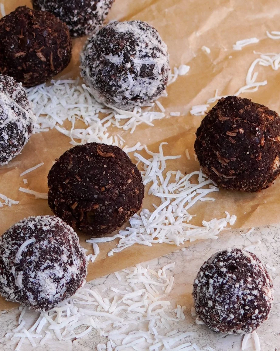 Lamington Bliss Balls — Umoya Wellness