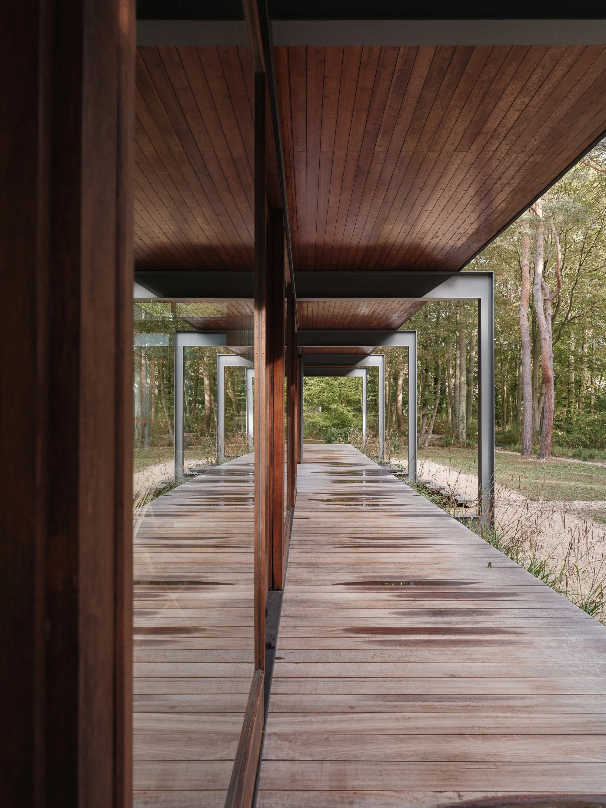 L55 — Haute Renommee Gallery