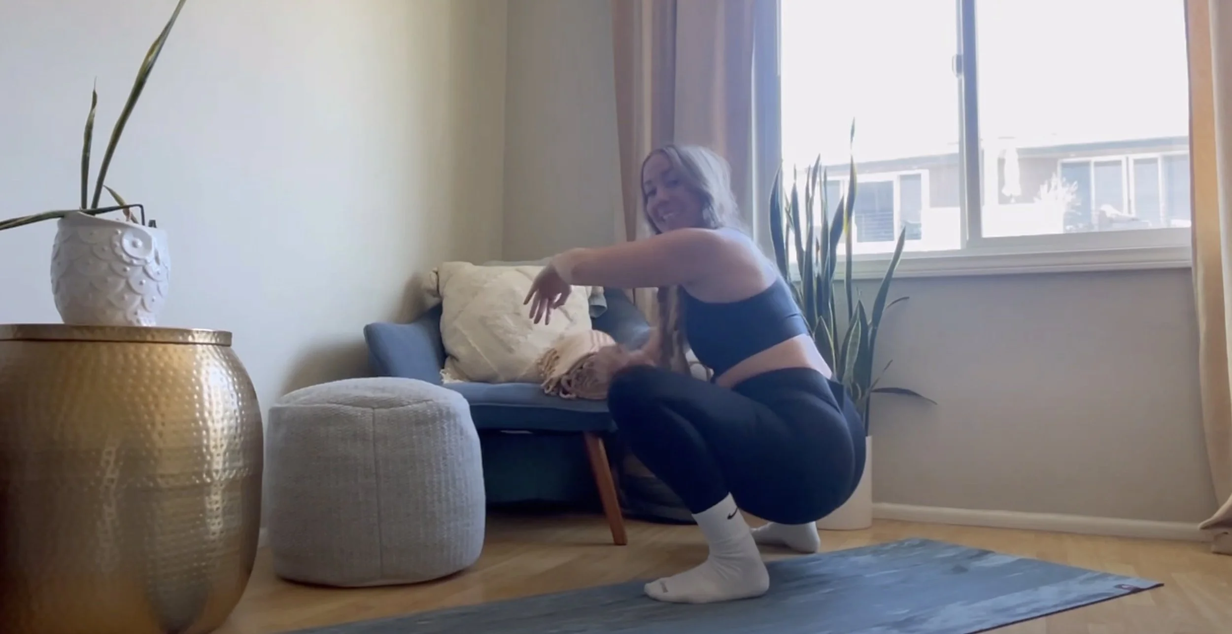 Deep Squat Mobility Exercises - Ladies Who Lift