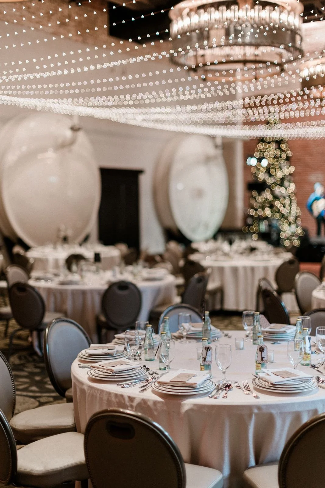 How to Pick a Wedding Date: A Guide for Couples Planning Their Dream ...