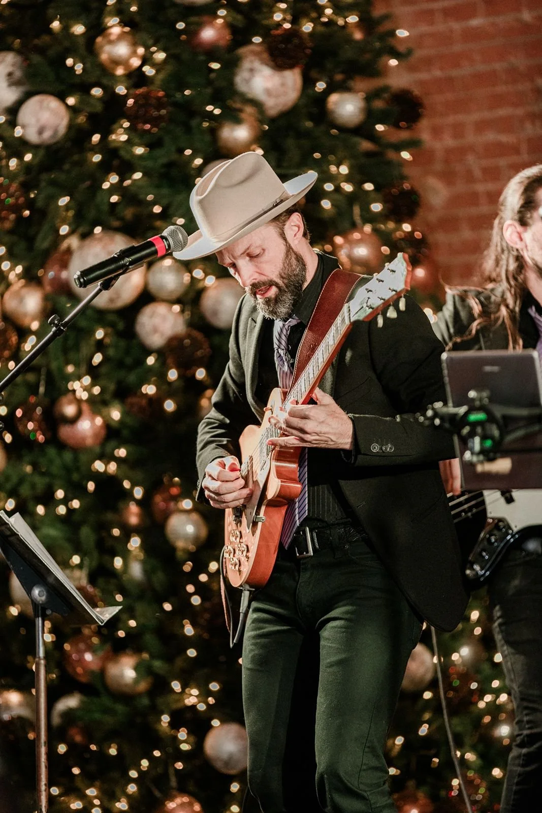 How to Pick a Wedding Date: A Guide for Couples Planning Their Dream ...