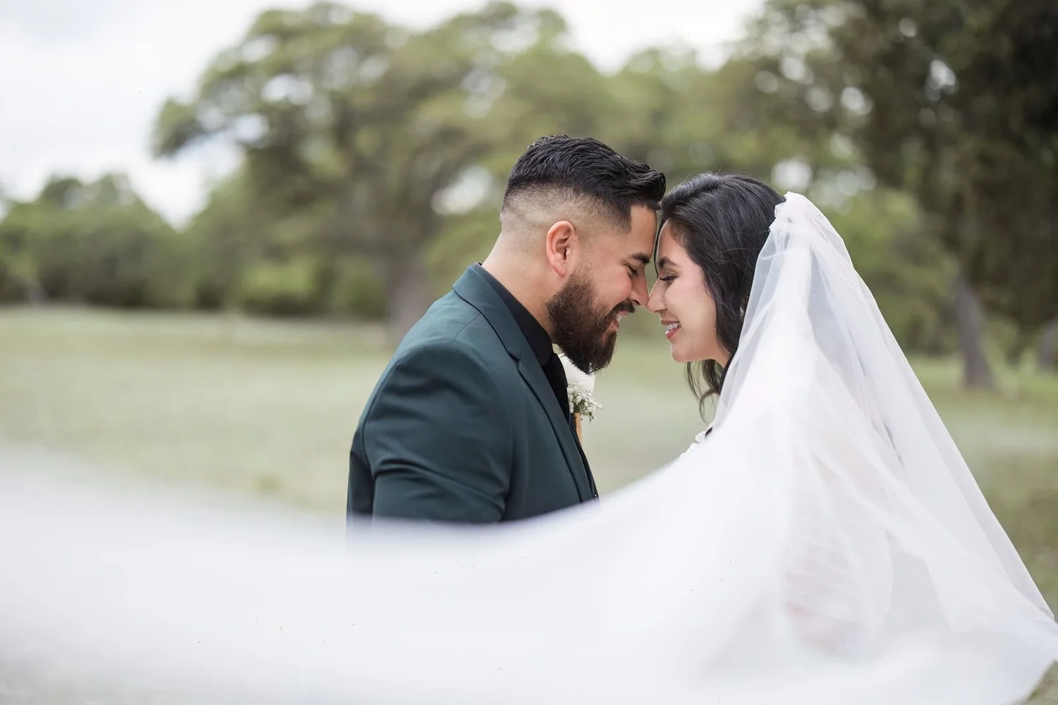 How to Pick a Wedding Date: A Guide for Couples Planning Their Dream ...