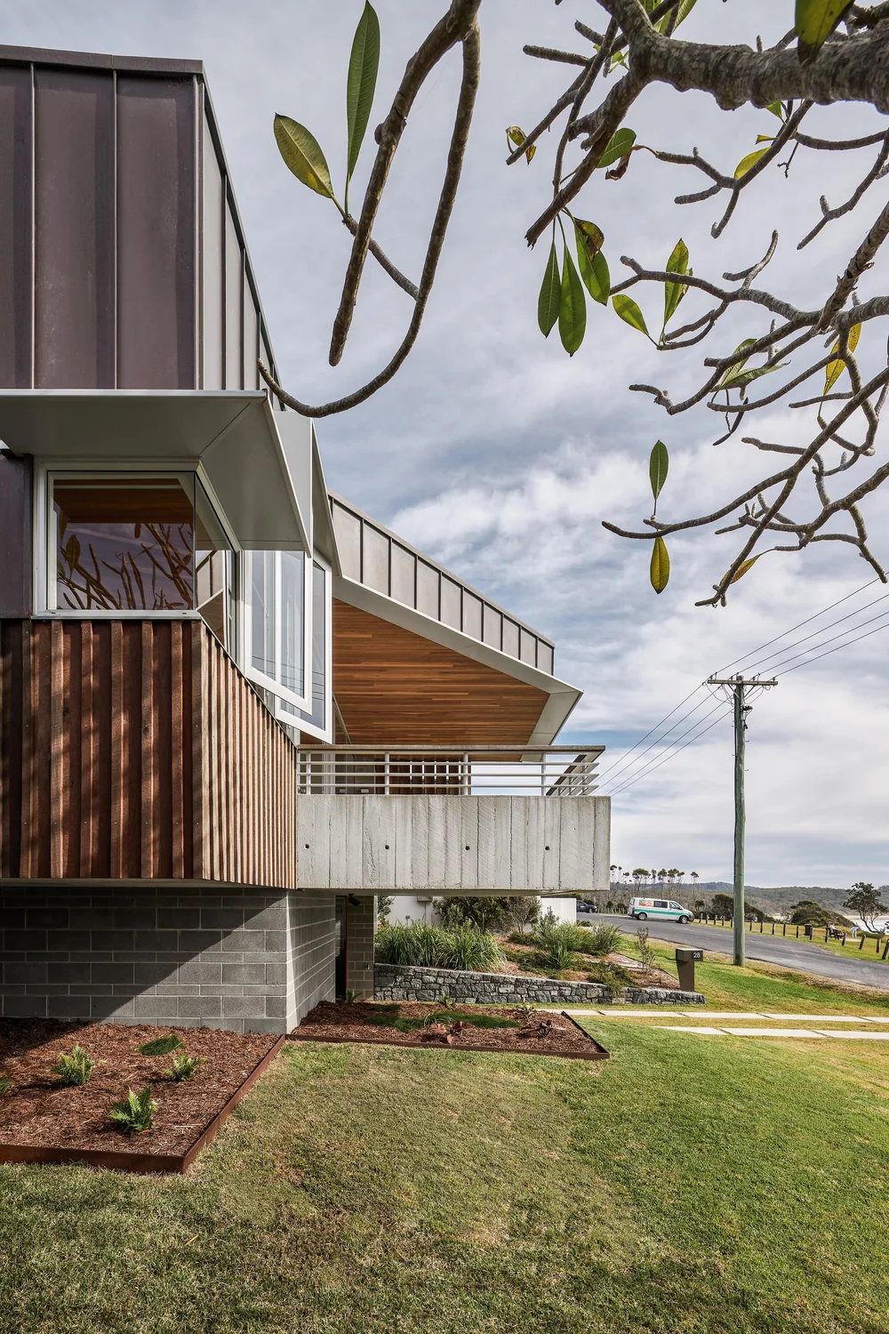 WOOPI HOUSE — Heka Hoods