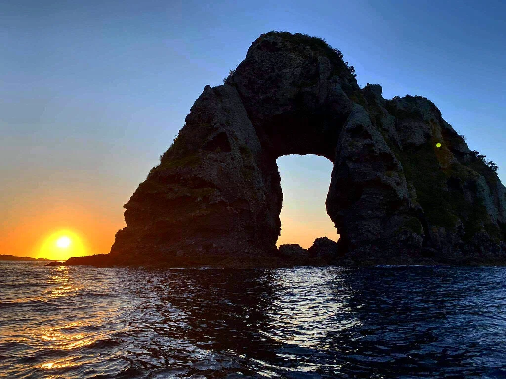 Waitaia Sea Caves Tour — Sea Cave Adventures