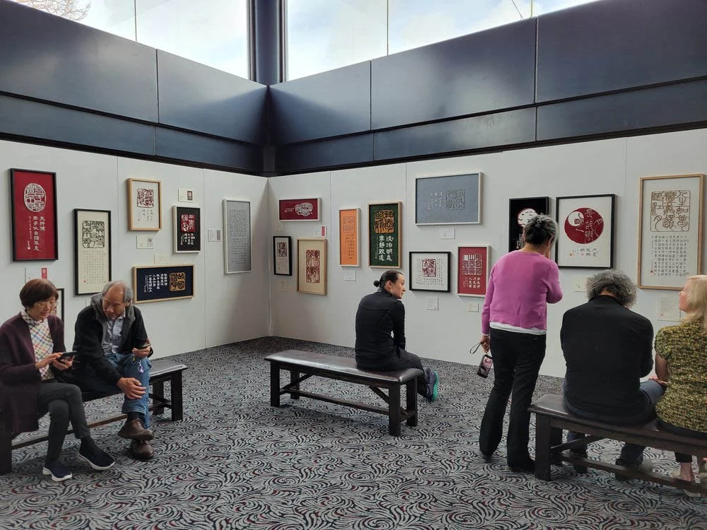 Mobile Gallery / Moveable Walls / Portable Display Walls — Always Lucky ...