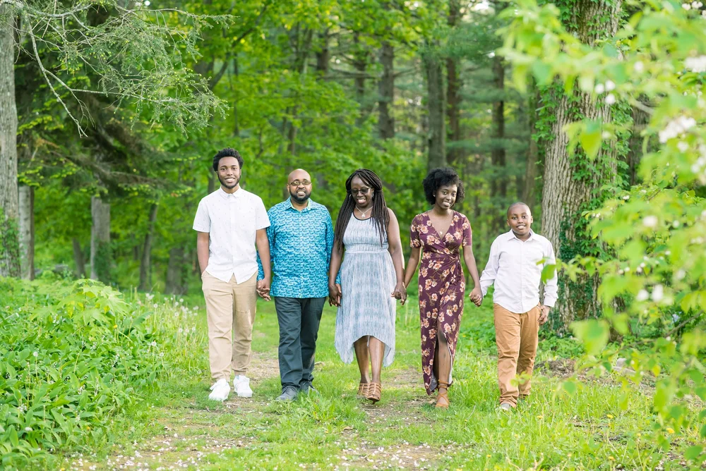 Golden Hour Spring Family Portraits at Eleanor Bradley Estate in Canton ...