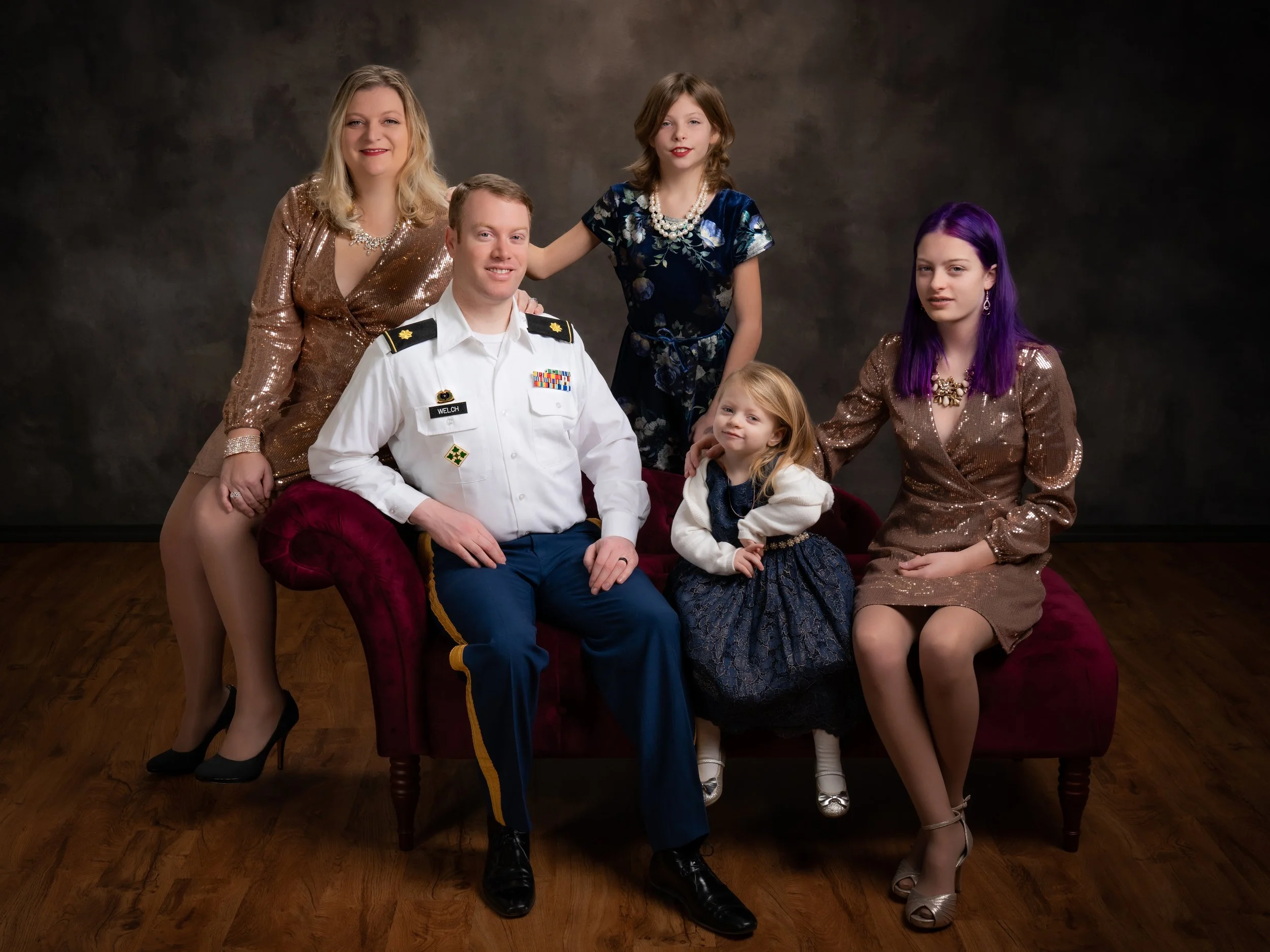 Why classic colors are always in fashion for family portraits — Bella ...