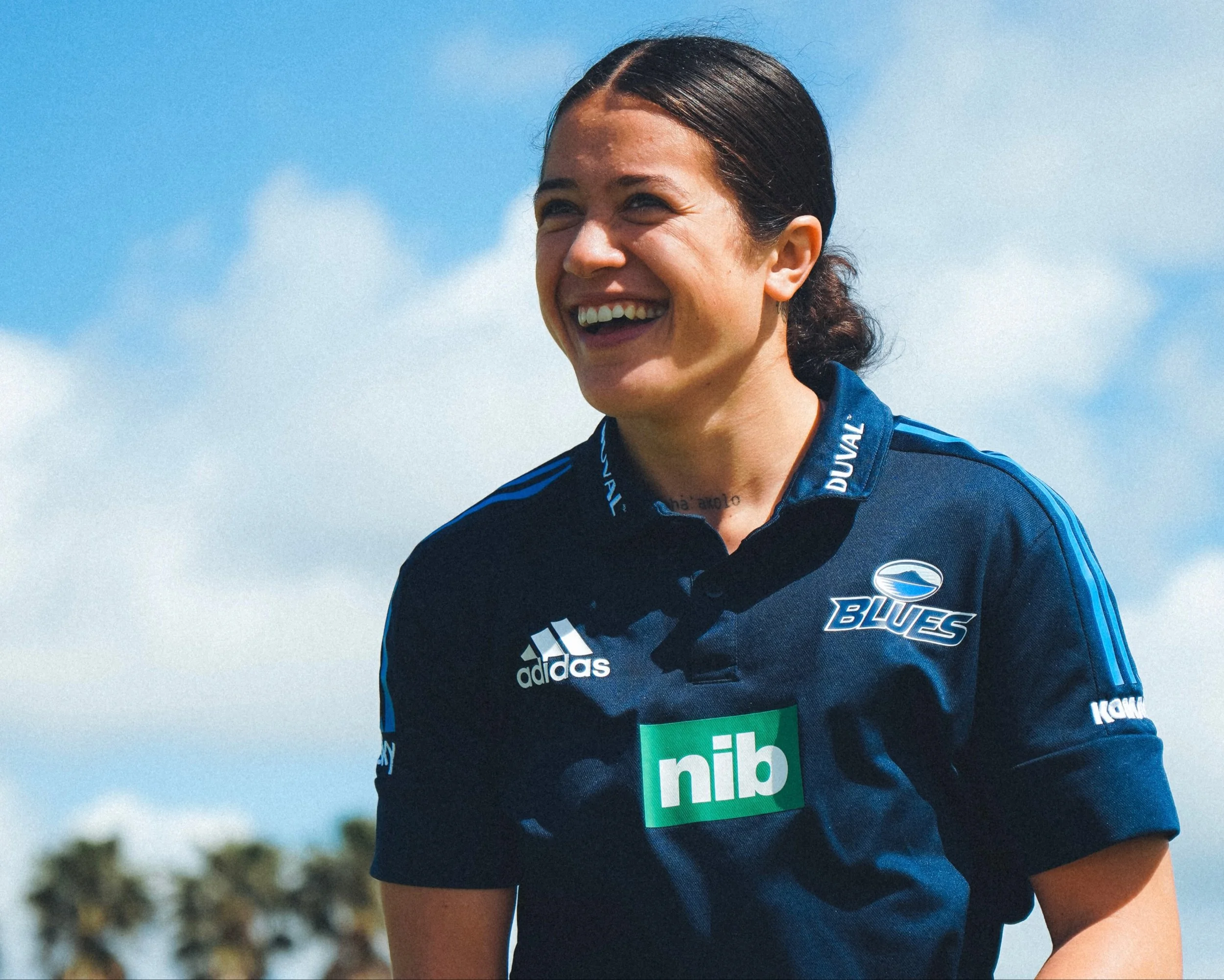 CROSS-CODE STAR VAHA’AKOLO JOINS nib BLUES WOMEN — Blues Rugby