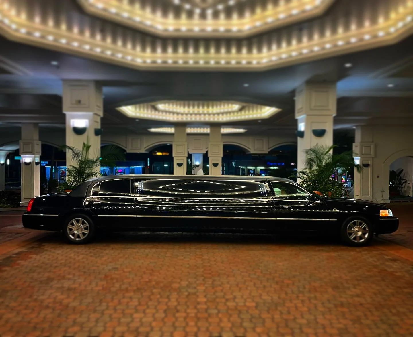 Atlantic Coach Limousine Transportation Service- St. Augustine and JAX