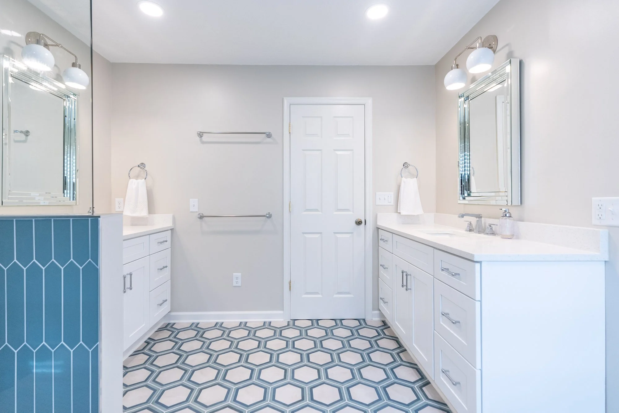 Harmony with Hexagons: A Bathroom Remodel with Sleek Tile and Classic ...