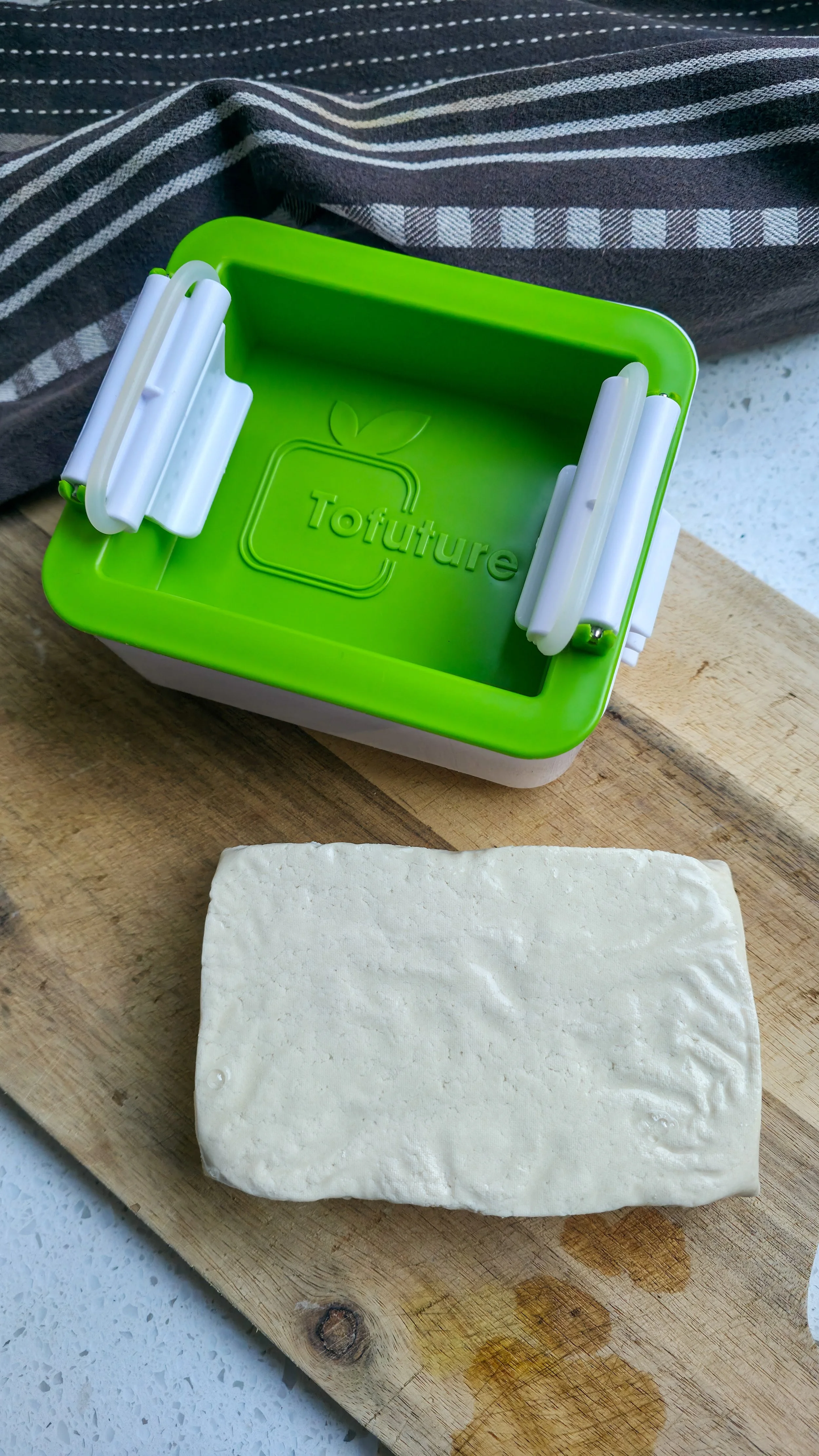 Tofuture Tofu Press Review | Best Way to Press Tofu for Crispy Results ...