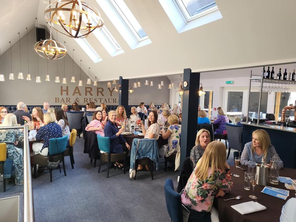 9 Irresistible Pub Event Ideas To Wow Your Customers - Evey