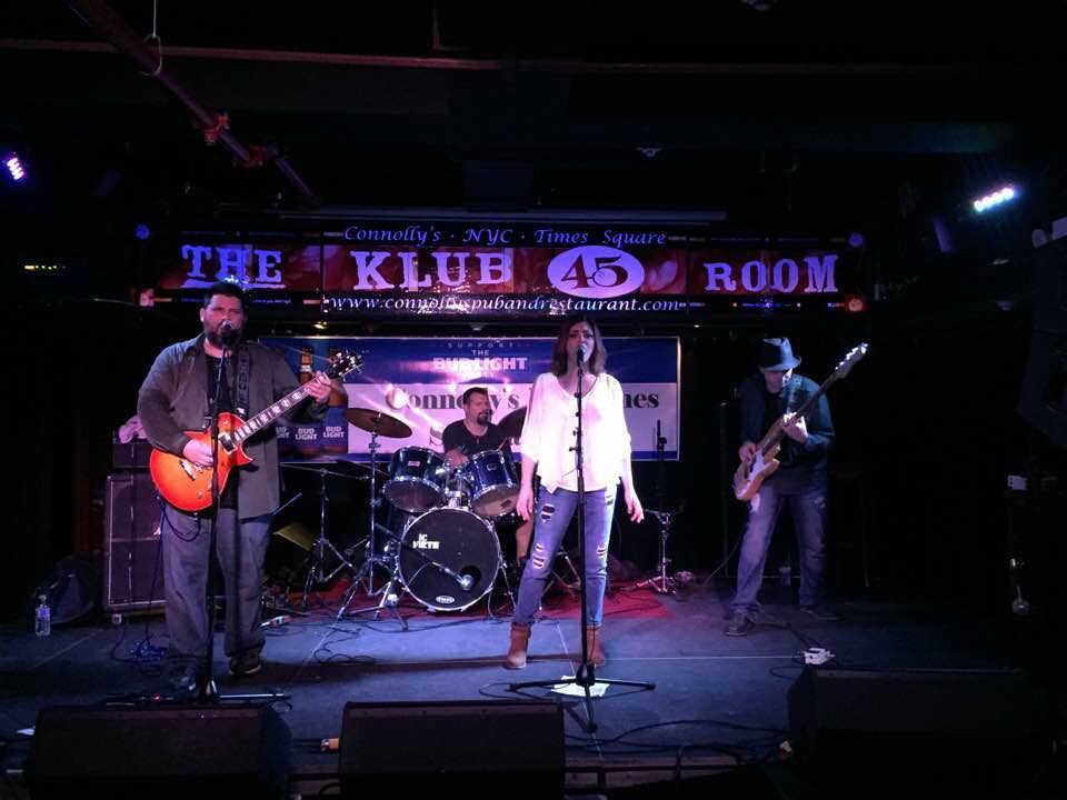 9 Irresistible Pub Event Ideas To Wow Your Customers - Evey