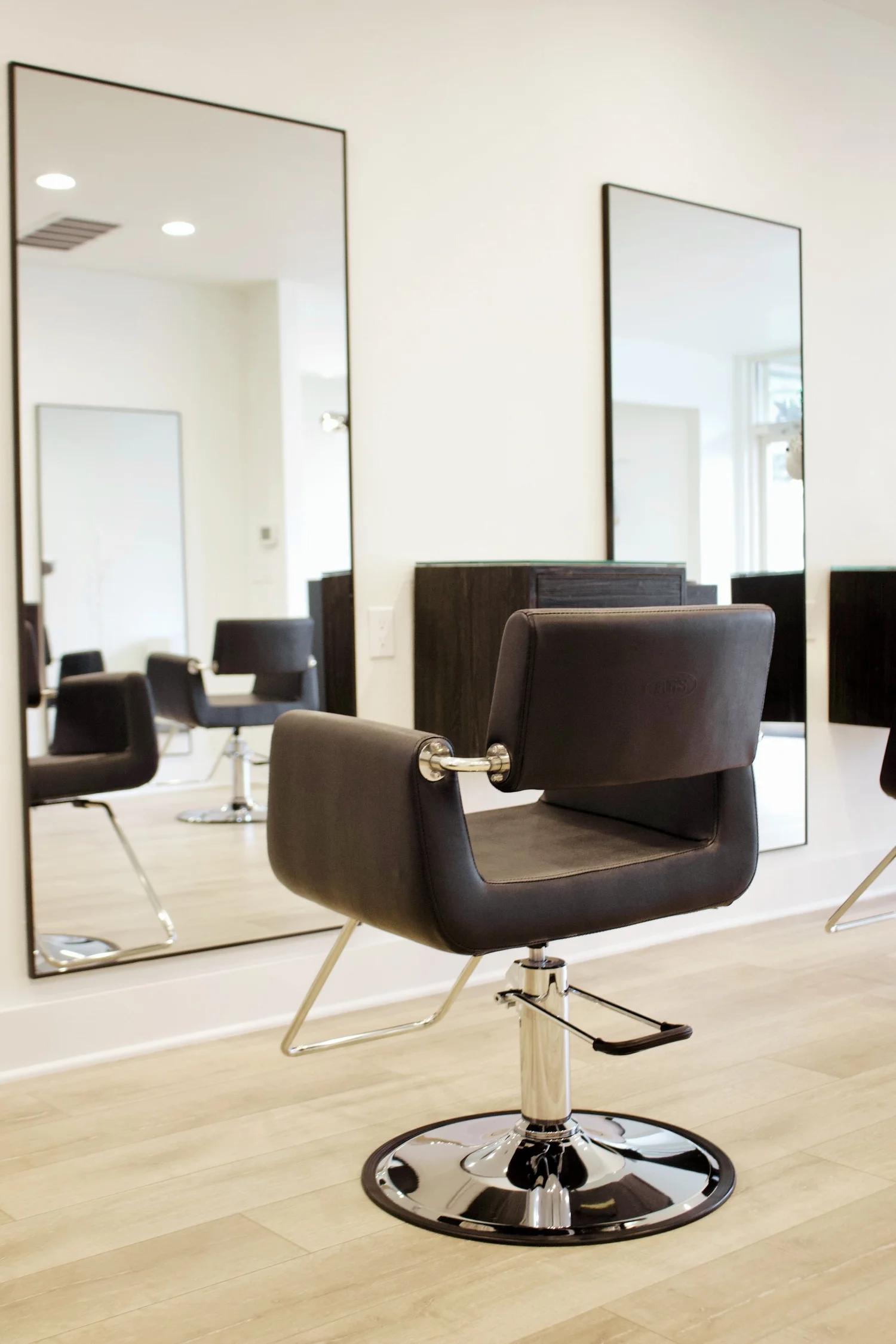 Palette Hair Salon Seattle, WA | Color Specialist | Hair Stylist