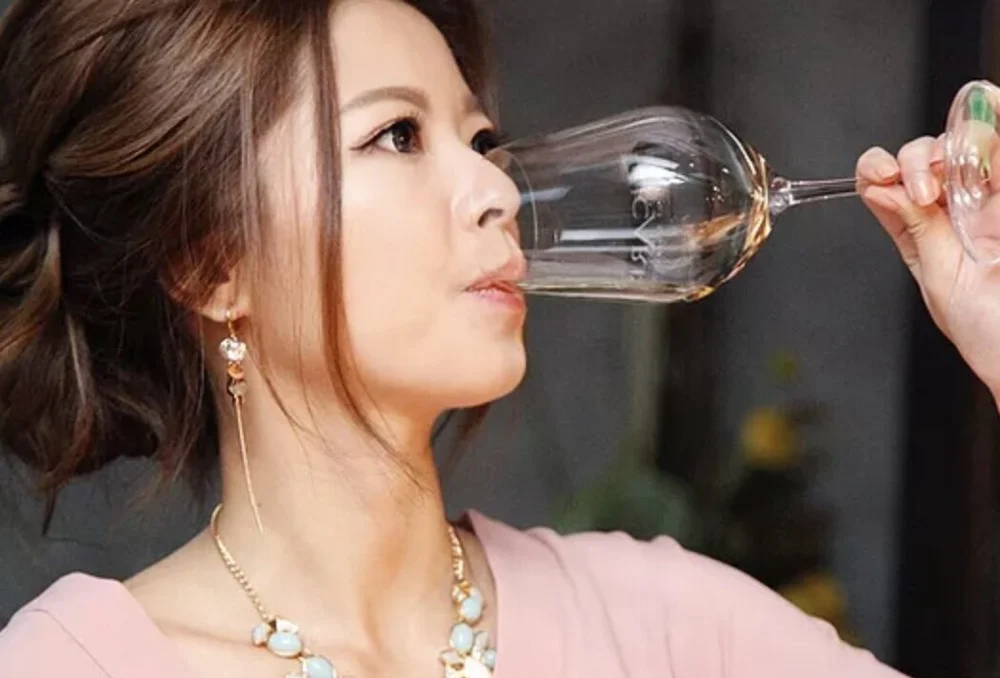 Our judges that master with wine knowleges — Wine Luxe International Awards