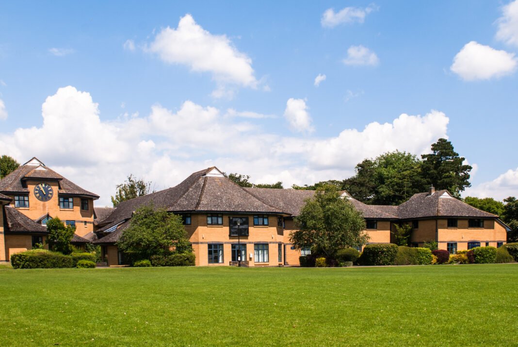 OUNDLE SCHOOL IS HOME TO EXSPORTISE LANGUAGE & SPORT ACADEMIES FOR 12 ...