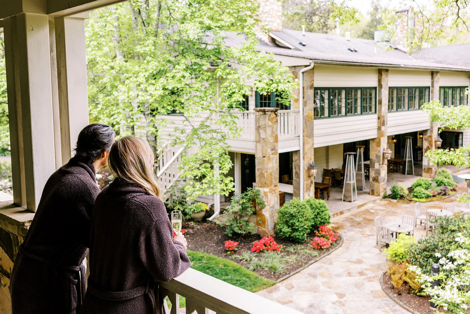 The Property and Virtual Tour — RT LODGE