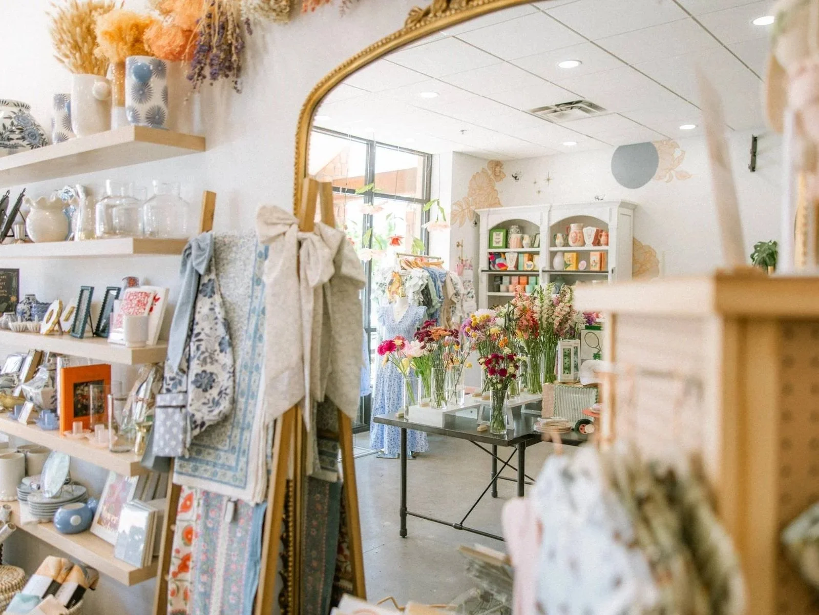 STAY IN BLOOM | Experience Fresh Flowers - Join Us Today