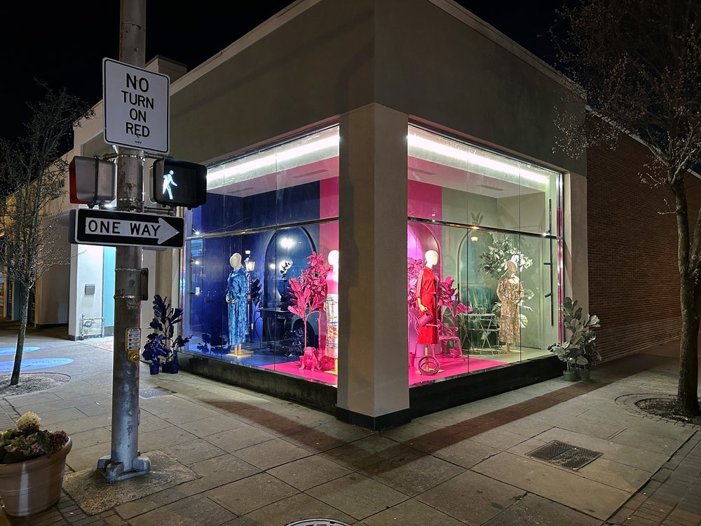 Retail Window Design by Nick Sizemore — Sizemore Color Studios