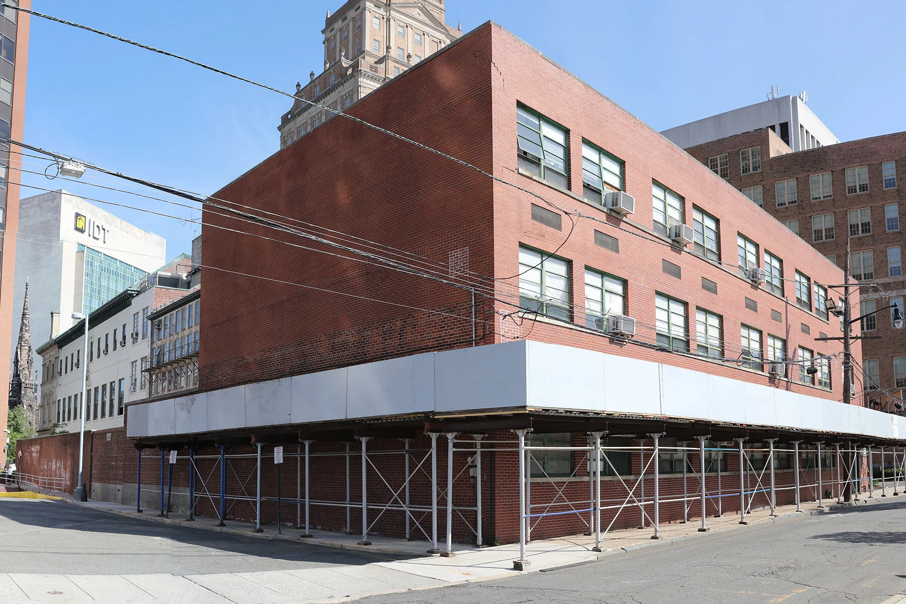 Newark Public Library Annex Mural — Newark Artist Collaboration