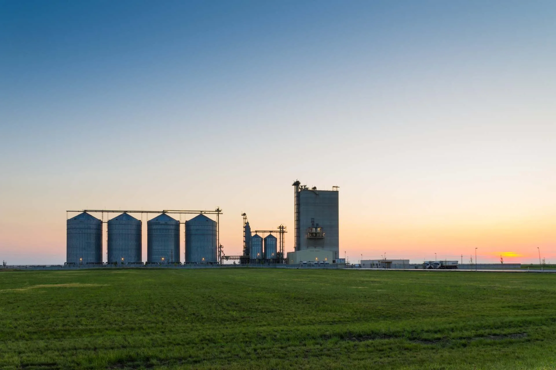 Modern Grain Storage: Overview, Types, and Advantages — Wall Grain Handling Systems