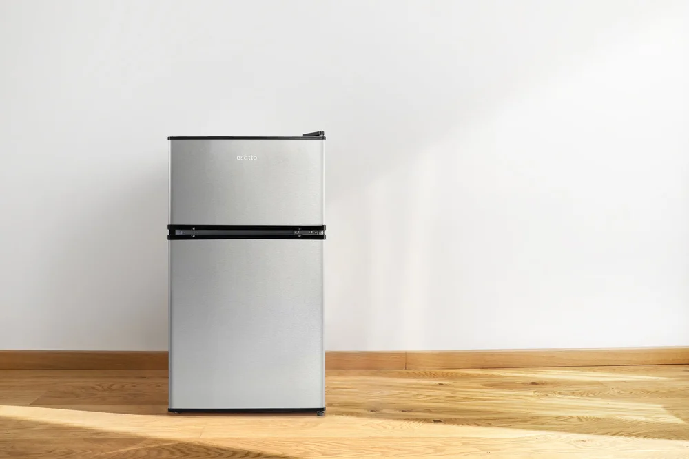 196L Bar Fridge, White — Esatto