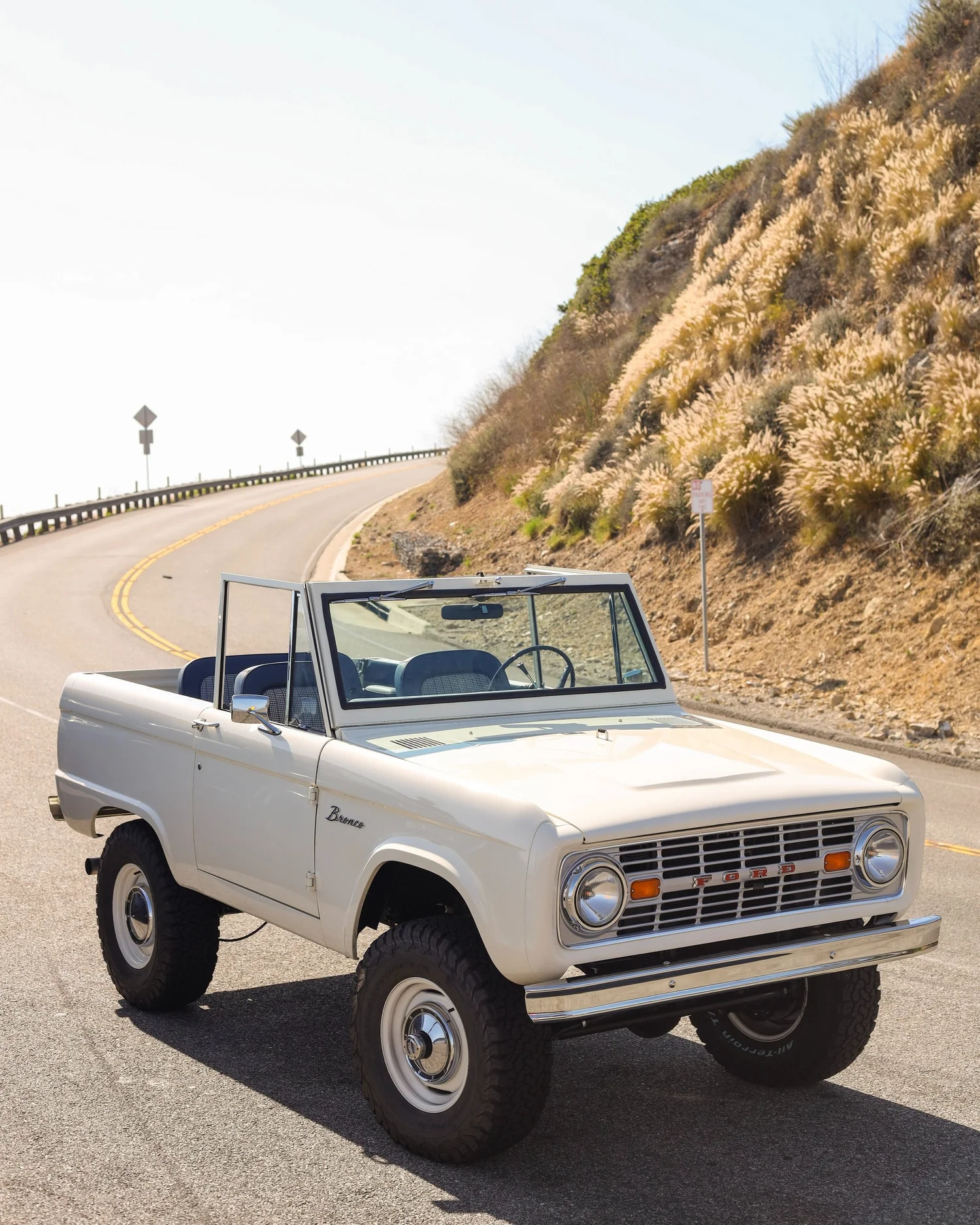 WIMBLEDON WHITE I — Agaso Outdoor | Early Ford Bronco Restoration ...