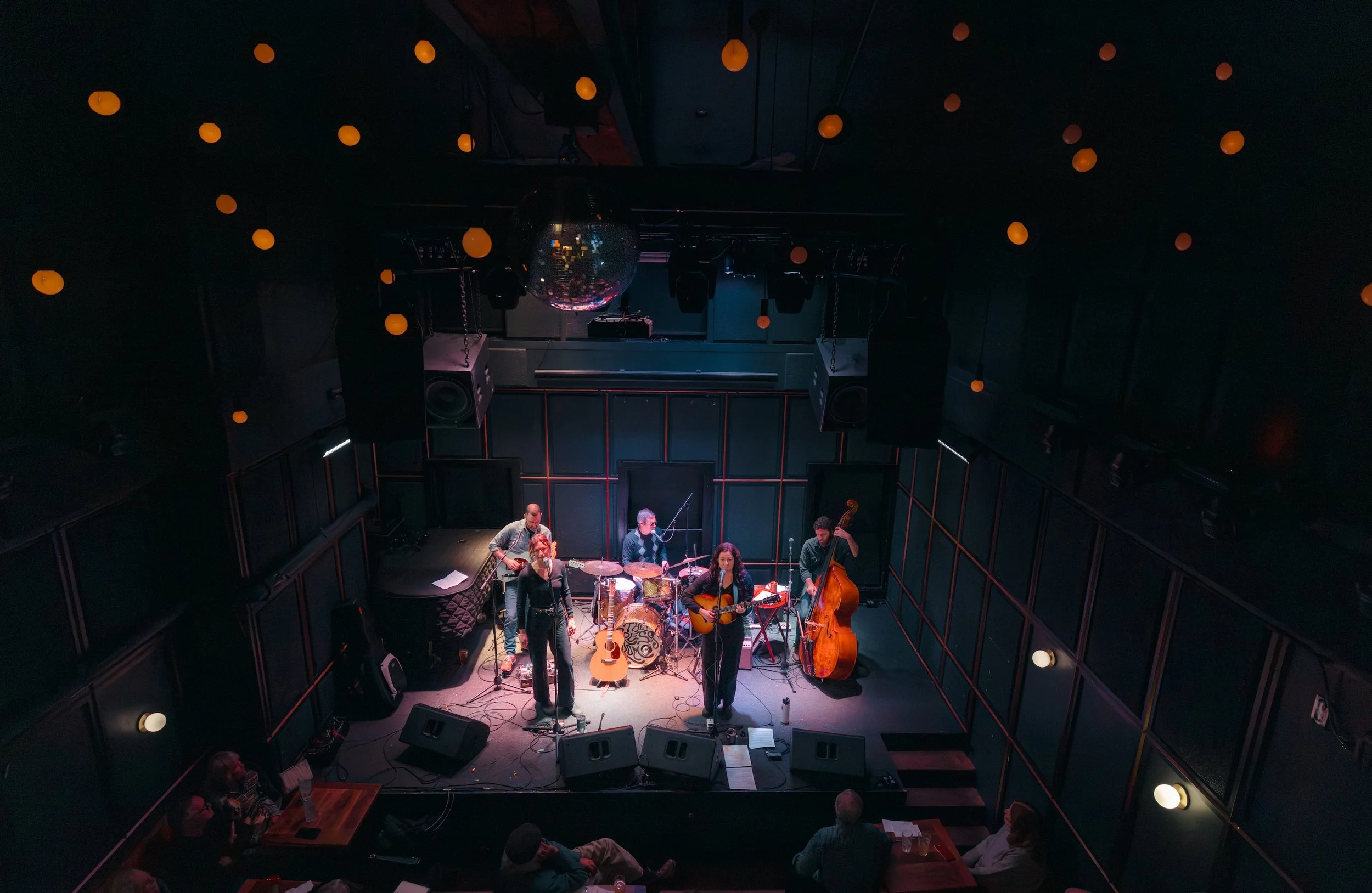 Foxglove Band / indie . folk . soul
