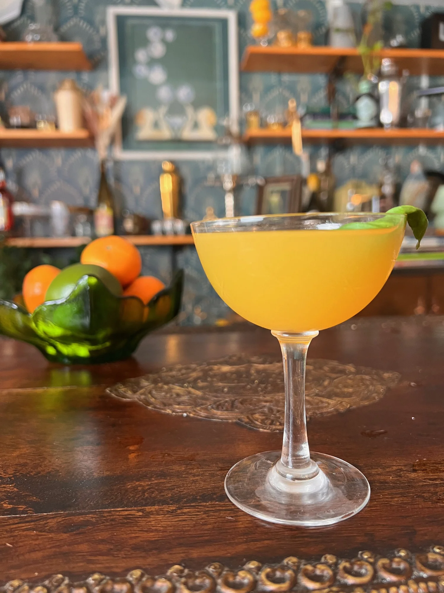 the history and design of the coupe cocktail glass