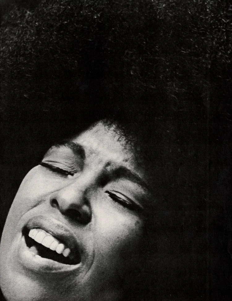 Roberta Flack, Grammy-winning singer of 'Killing Me Softly With His ...