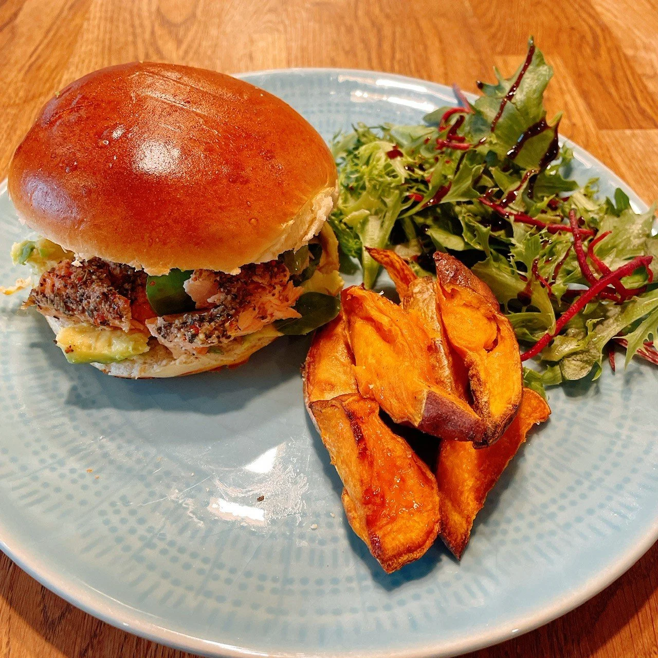 Salmon and Avocado Burger With Sweet Potatoes Recipe | Rivers Fitness