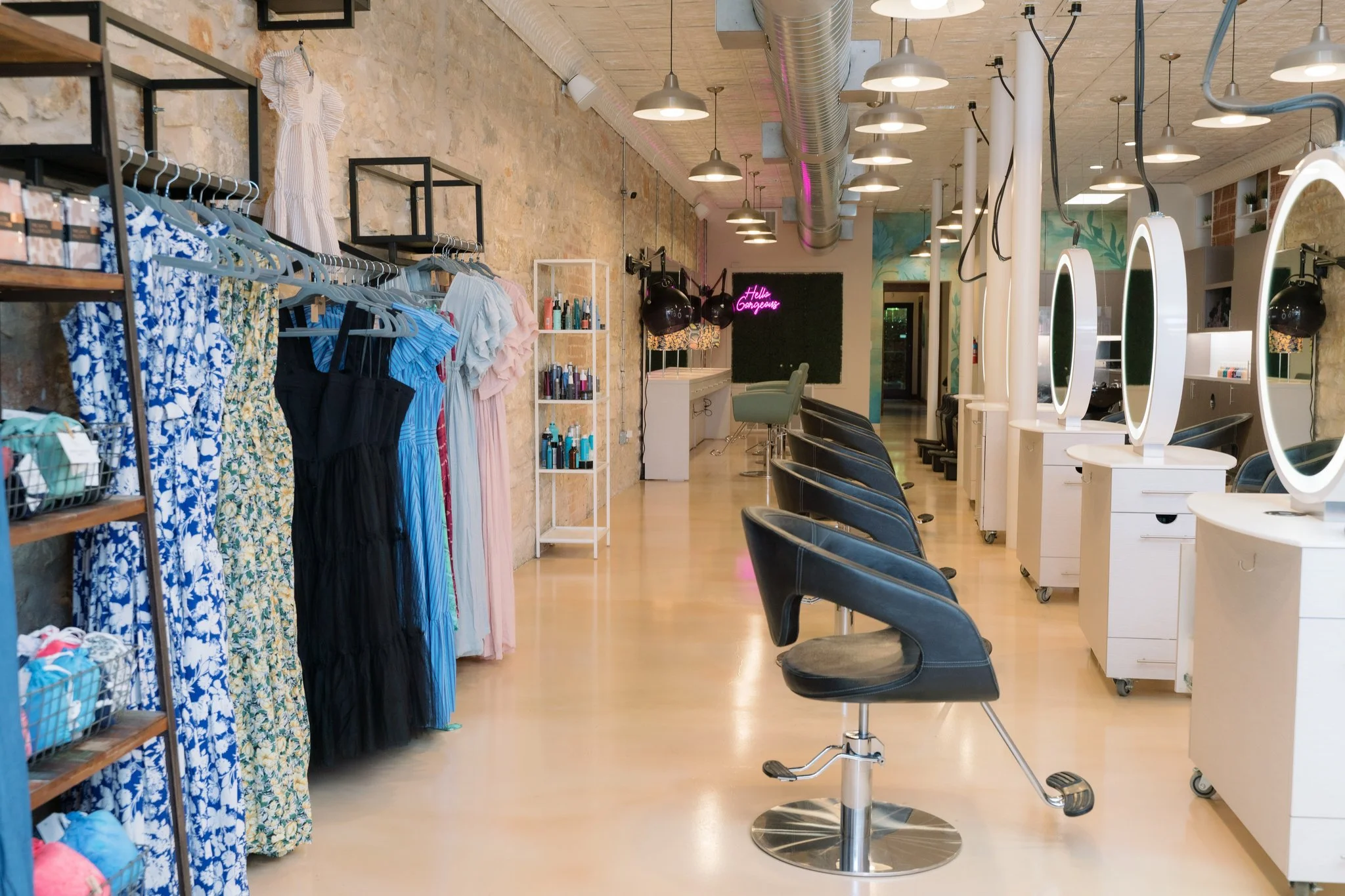 Razmataz Salon & Boutique