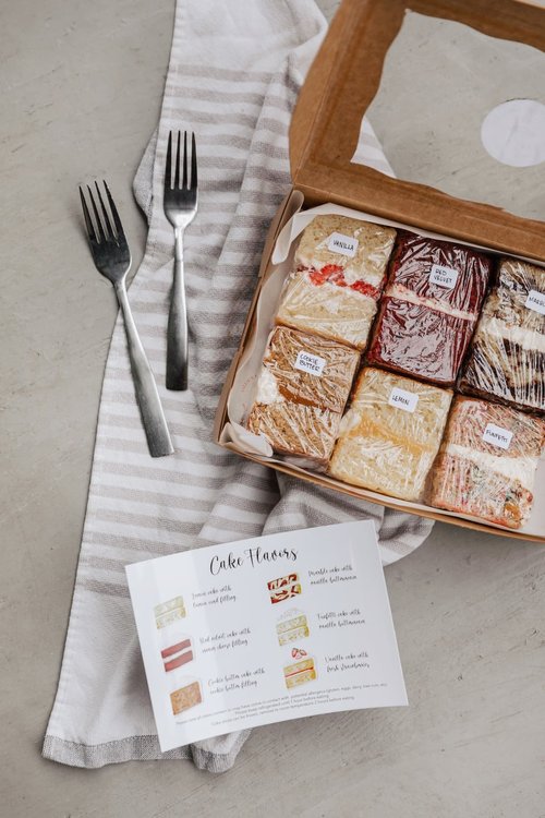 Custom Cakes and Desserts Store — Lizzie's Bakery