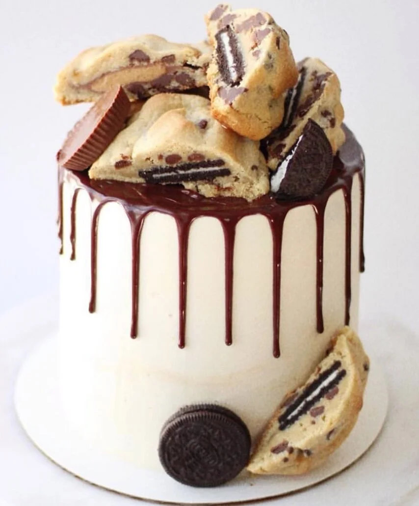 Pre-Designed Cakes — Lizzie's Bakery