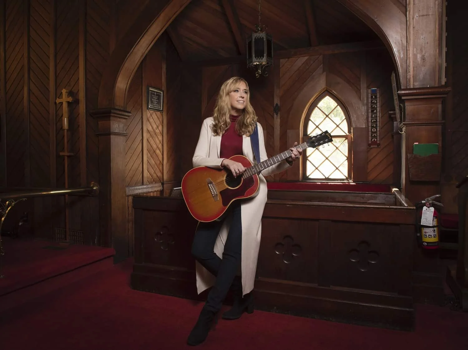 About — Carolyn Arends