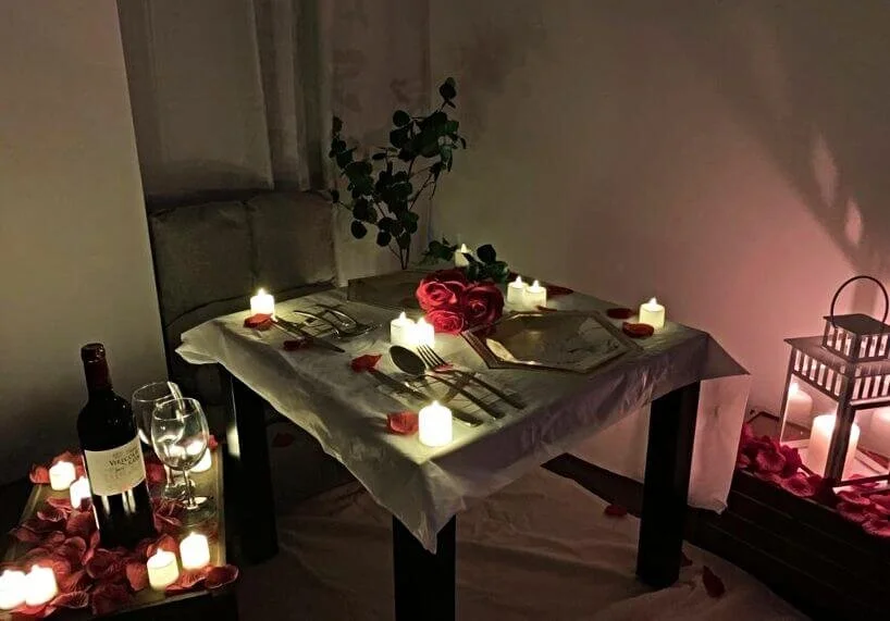 Dinner & Netflix — CozyPlace