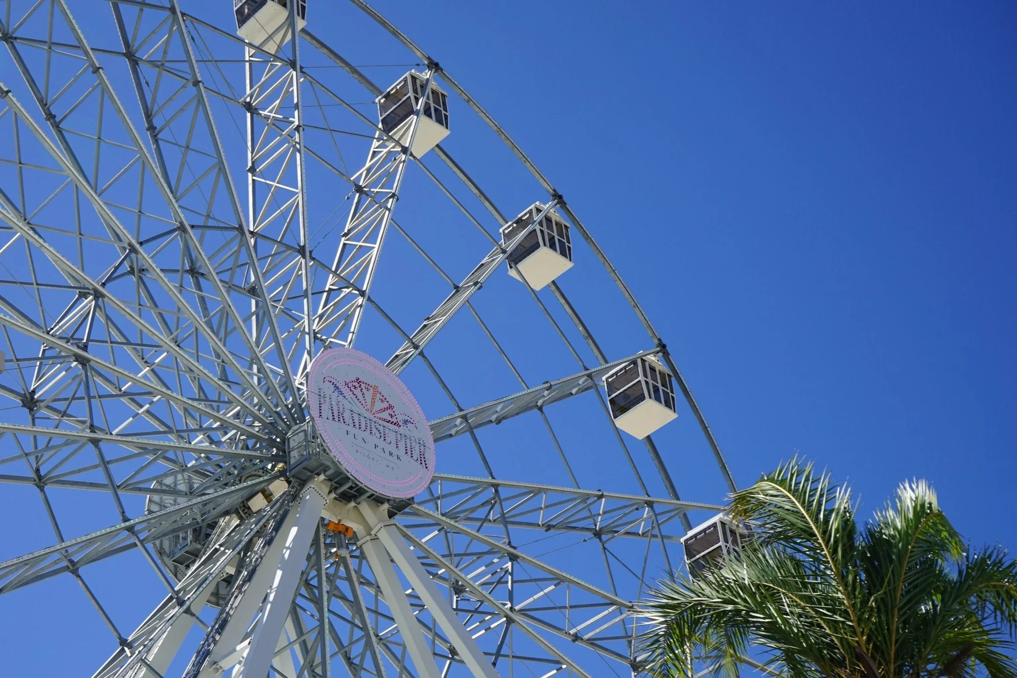 General 4 — Hotel Legends