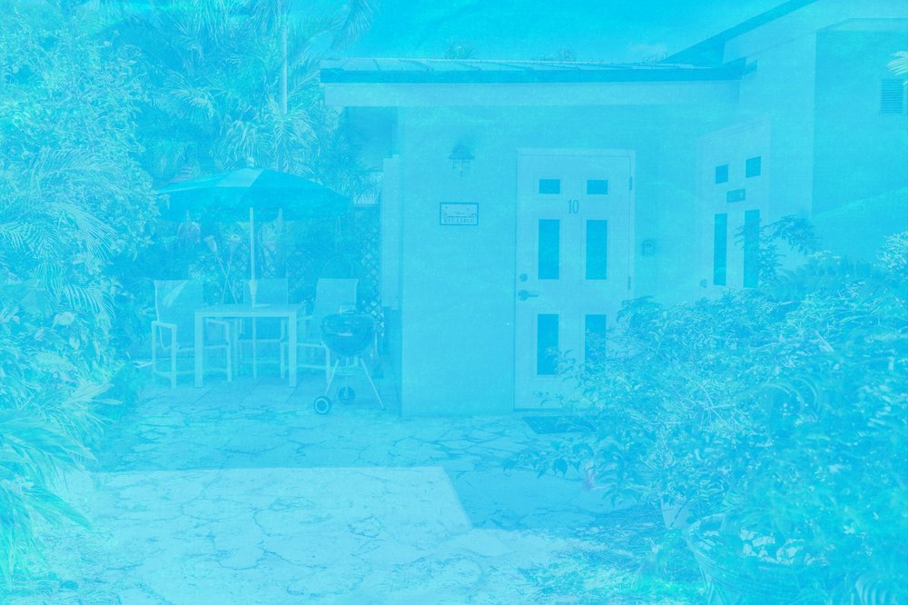 #10 KEY LARGO — Island Bay Resort