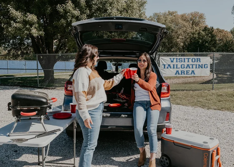 The Ultimate Tailgate Packing List for Football Season — theCityMoms